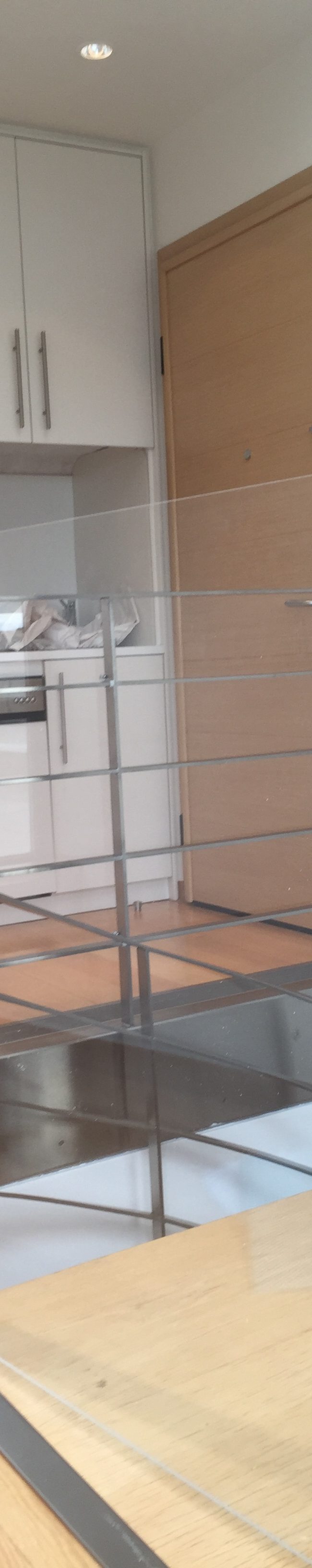 ΠΡΟΣΤΑΤΕΥΤΙΚΟ ΑΠΟ PLEXIGLASS ΓΙΑ ΕΣΩΤΕΡΙΚΗ ΣΚΑΛΑ